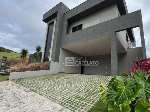 Lindo Sobrado com 3 dormitórios, sendo 1 suíte à venda, 180 m² por R$ 1.450.000 Portal Lamis Ati