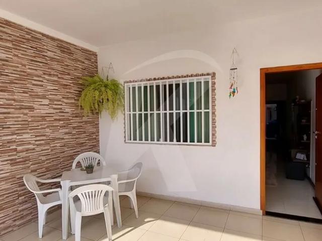 Lindo sobrado com 3 dormitórios sendo 3 suítes, 2 vagas Parada Inglesa