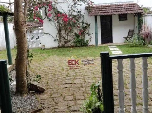 Lindo sobrado com 3 imóveis, 215 m² venda por R$ 1.500.000 ou aluguel por R$ 3.234,00/mês Praia