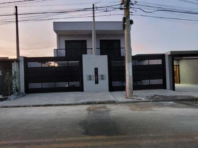 Lindo sobrado com 3 quartos, espaço gourmet e quintal no bairro Jardim Maristela em Atibaia SP