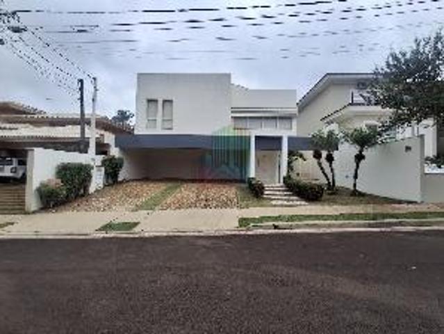 Lindo sobrado com 3 suítes com planejados na cozinha, dormitórios e escritório. São Carlos imóveis