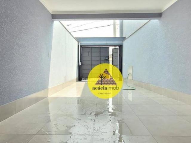 LINDO SOBRADO COM 3 SUÍTES E 4 VAGAS DE 195 M²