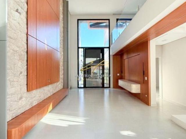 Lindo Sobrado com 3 Suítes, sendo 1 Master com Closet, Escritório, Piscina em Indaiatuba/SP