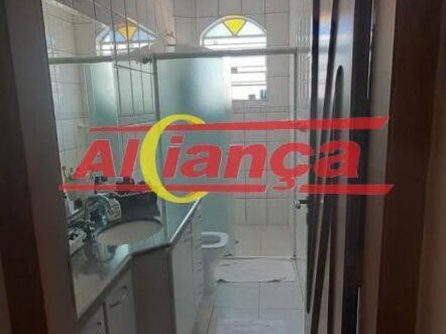 Lindo Sobrado com amplo quintal a venda no Jardim Aida