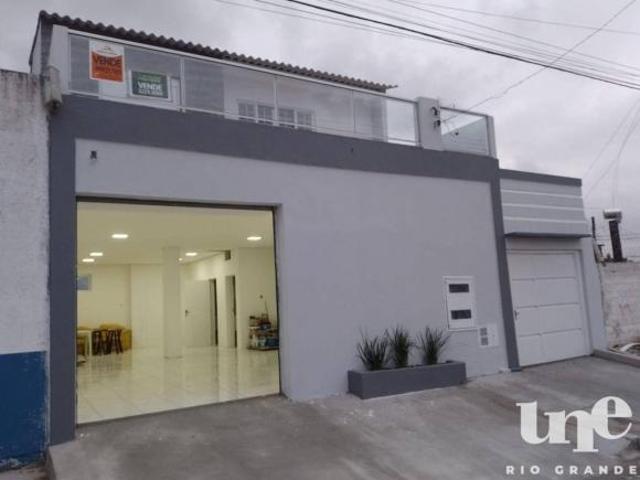 Lindo Sobrado com área Comercial