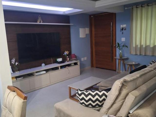 Lindo Sobrado de Alto Padrão na Nova Poá – 195m² com Acabamento Premium