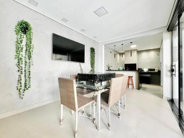 Lindo Sobrado de 170m² em Itaquera SP