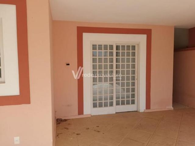 Lindo Sobrado de 200m² com 3 dormitórios a venda