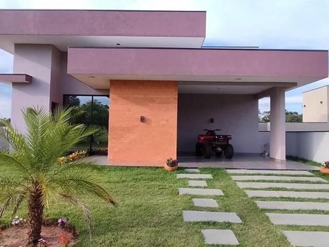 Lindo sobrado de 206 m² frente ao lago no Riviera XIII com 4 suítes, piscina