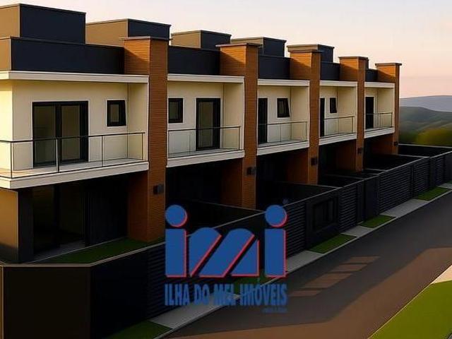 LINDO SOBRADO EM CONDOMINIO COM PISCINA