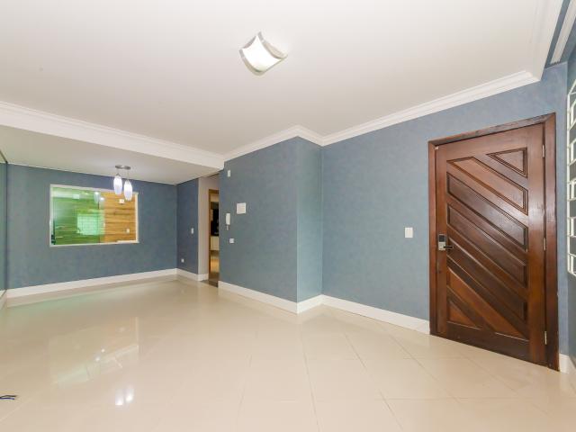 Lindo Sobrado em condomínio à venda com 3 quartos e 147 m²