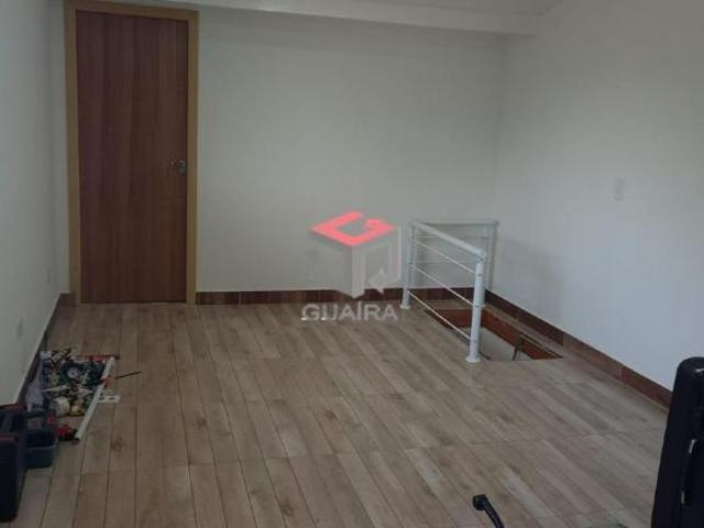 Lindo sobrado ensolarado, reformado, com armários e quintal amplo!