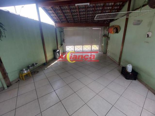 Lindo Sobrado Jardim Vila Galvão com 190 metros e 4 vagas