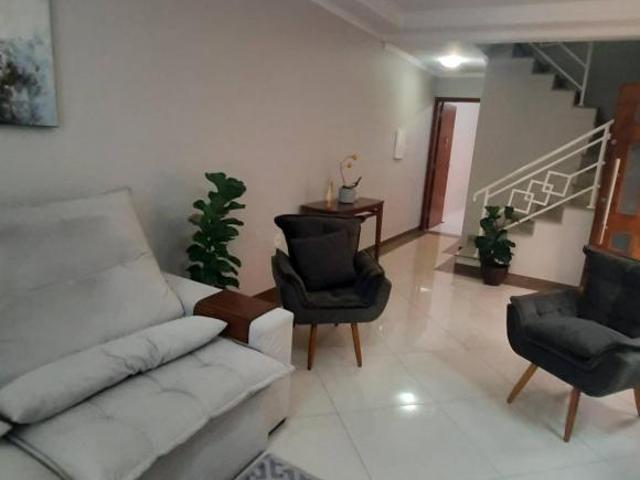 Lindo Sobrado 125m²| 2 Quartos| 1 Suíte| Churrasqueira| 4 Vagas em Osasco
