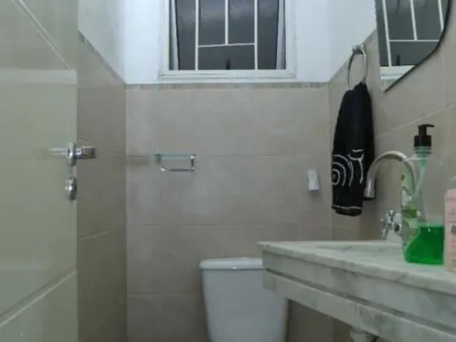 Lindo sobrado, localização ótima, bem amplo, seminovo, 3 dormitórios sendo 1 suíte