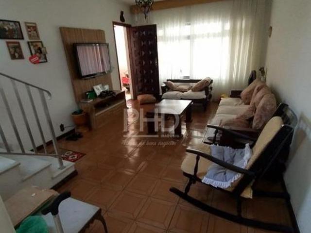 Lindo sobrado para a venda na nossa querida vila florida