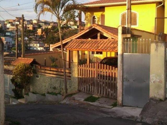 lindo sobrado para venda em itapecerica, captado 17/03/2026