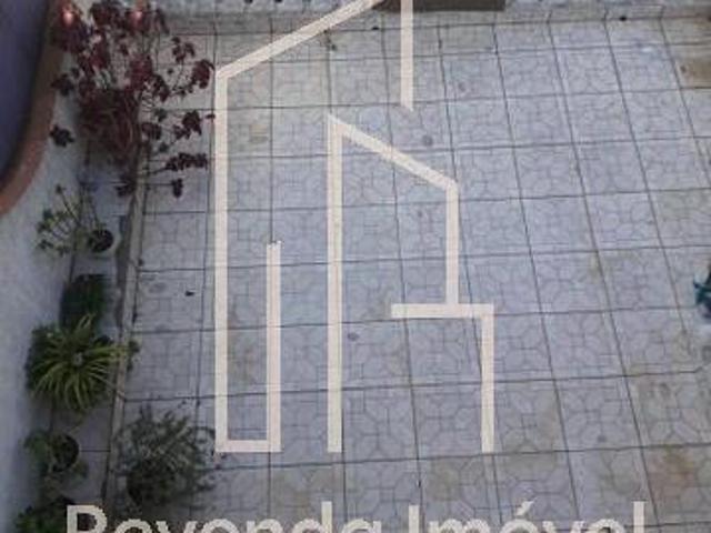 LINDO SOBRADO SENDO 3 DORMITORIOS