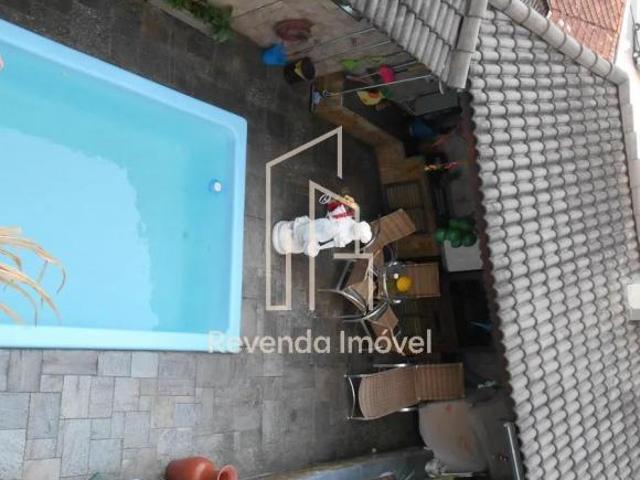 LINDO SOBRADO SENDO 4 DORMITORIOS
