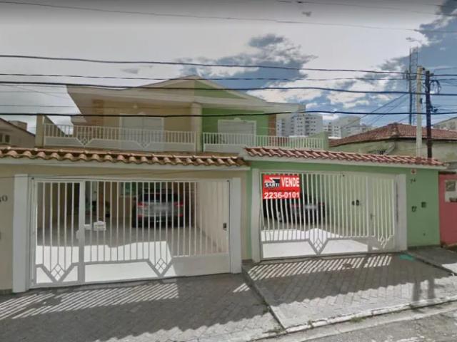 Lindo sobrado, 03 dormitórios sendo 1 suíte portão automático, localização ótima! Oferta
