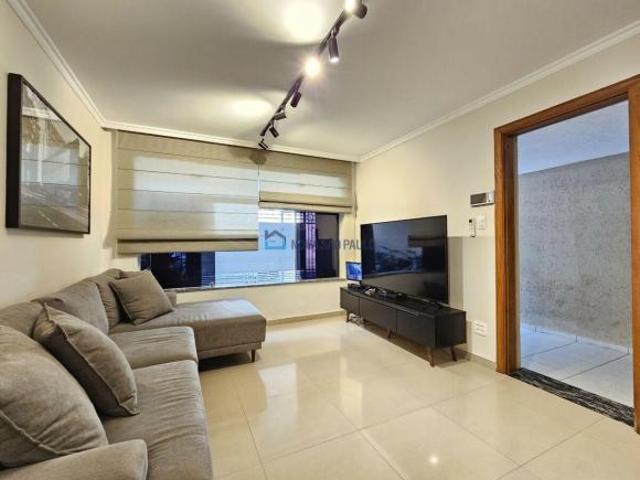 Lindo sobrado 105m2 com 3 Quartos 1 suíte 2 vagas Bosque da Saúde