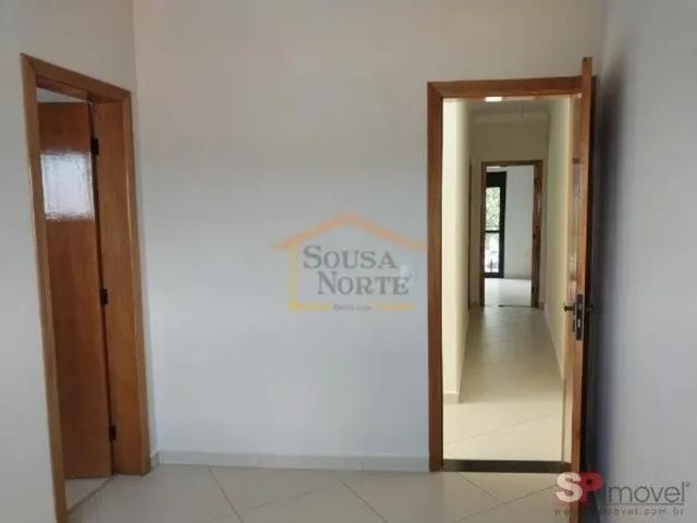 Lindo sobrado, 3 suítes, 4 vagas. 185m²