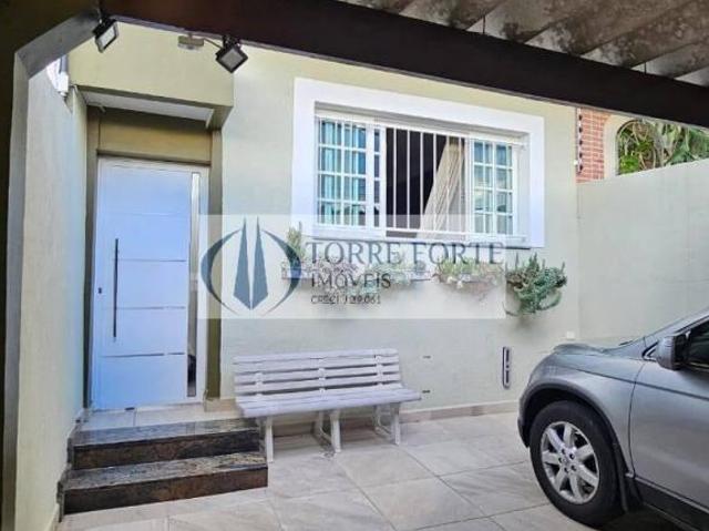 Lindo sobrado 4 dormitórios,2 suítes, 4 vagas com piscina