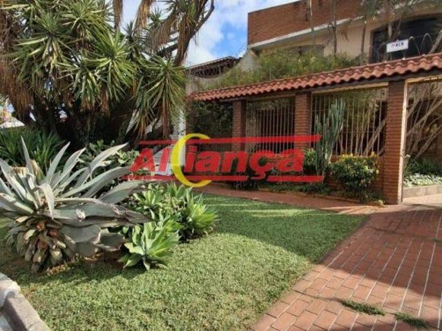 Lindo Sobrado 4 Quartos, sendo 1 Suíte, 350m² 6 vagas no Jardim Vila Galvão