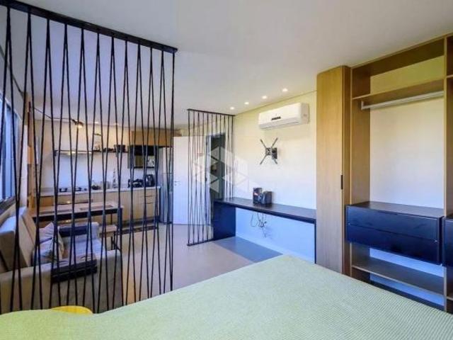 LINDO STUDIO DECORADO E PRONTO PARA MORAR COM VAGA DE GARAGEM