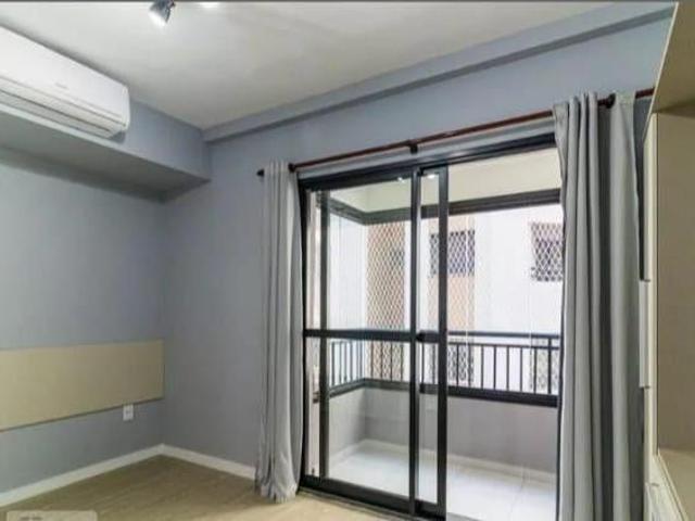 Lindo Studio no centro histórico de São Paulo ao lado do metrô Anhangabaú contato 47988588615
