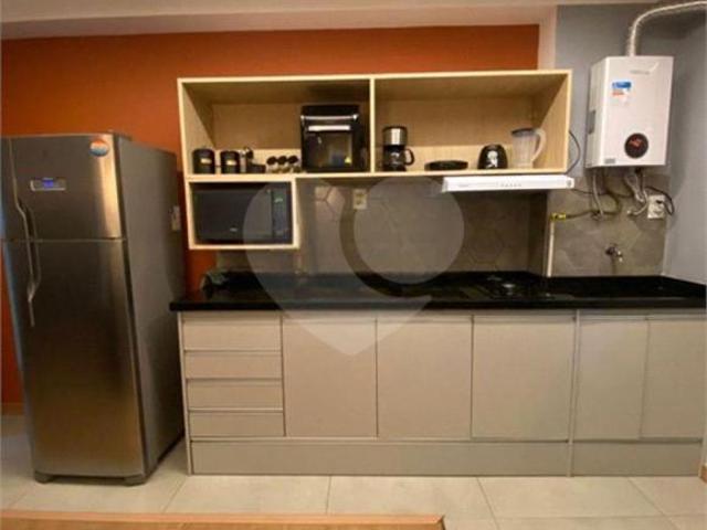 LINDO STUDIO PRÓXIMO AO BRÁS 30 M2 COM COZINHA PLANEJADA