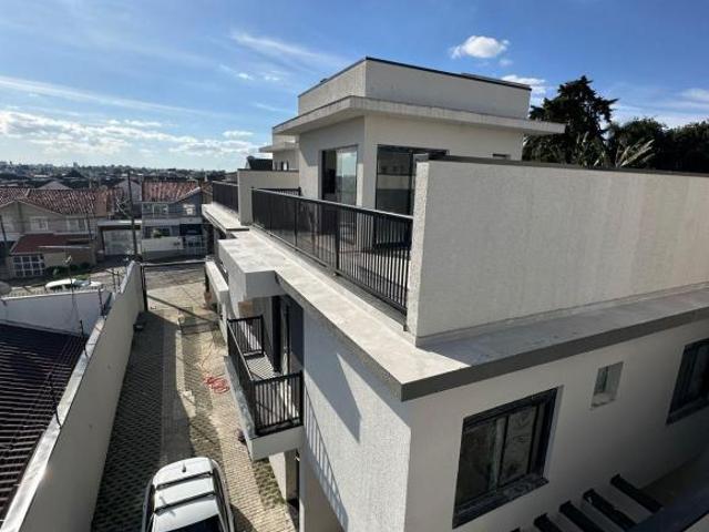 Lindos Sobrados Tríplex em Condomínio Fechado – Amplos 190m²