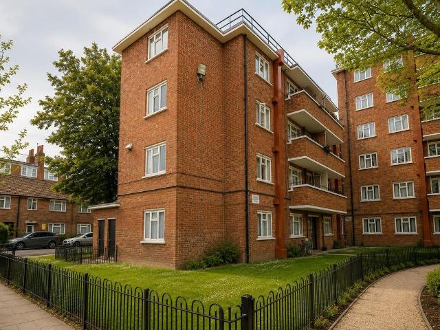 Lindley Street, London E1, 4 bed flat to rent, £3,400 pcm | PrimeLocation