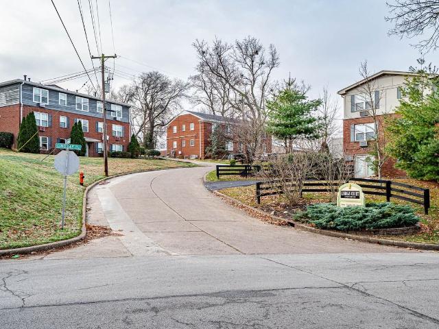 Lindsay Court Apartments 1 Bedroom Apartment for Rent at 404 Lindsay Ct, Louisville, KY 40206 Clifton Heights