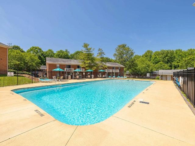 Lindsey Manor 2 Bedroom Apartment for Rent at 472 Lindsay St, Kernersville, NC 27284