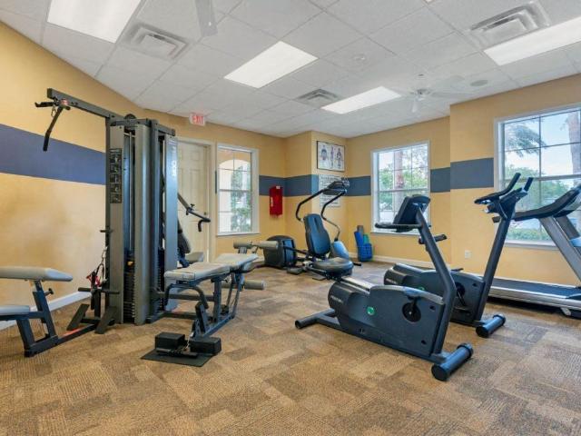 Lindsey Terrace Apartments 3 Bedroom Apartment for Rent at 8500 Argyle Business Loop, Jacksonville, FL 32244 Argyle Forest