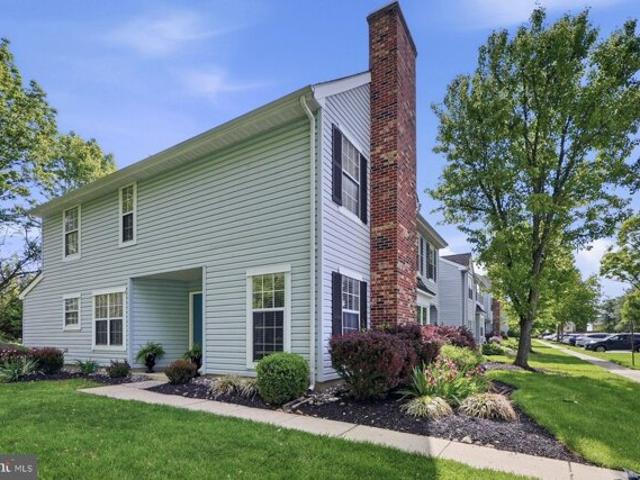 Lindsley Ct, Burlington, Home For Sale