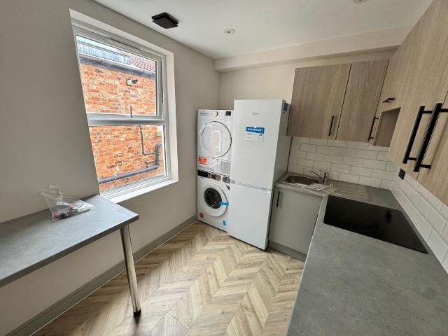 Lindrop Street, London SW6, Studio to rent, £1,300 pcm | PrimeLocation
