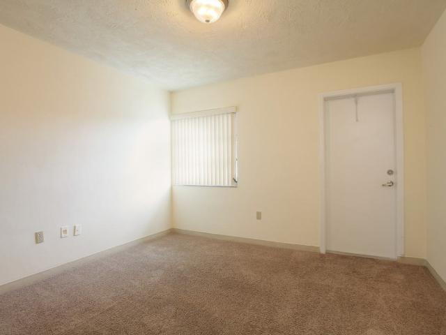 Lindru Gardens 2 Bedroom Apartment for Rent at 711 S Lincoln Ave, Clearwater, FL 33756