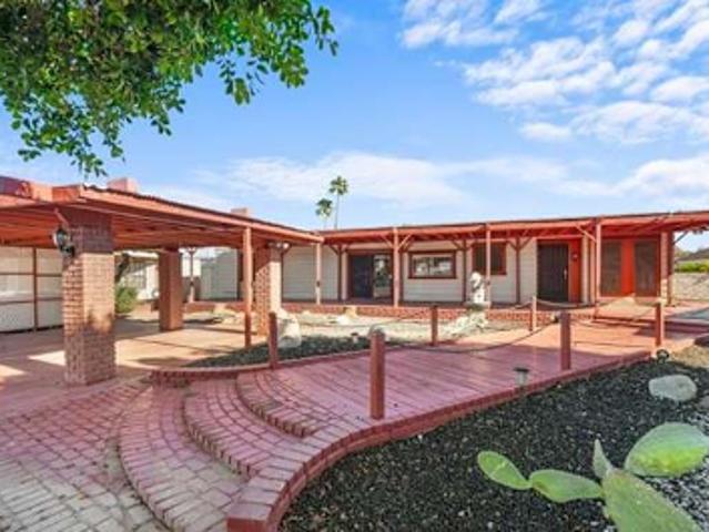 Line Canyon Ln