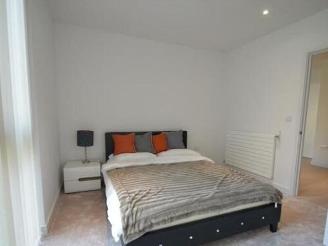 Liner House, Admiralty Avenue, 1 Bedroom Flat