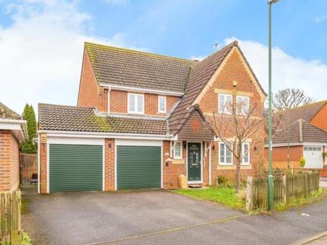 Linfield Copse, Thakeham, 4 Bedroom Detached