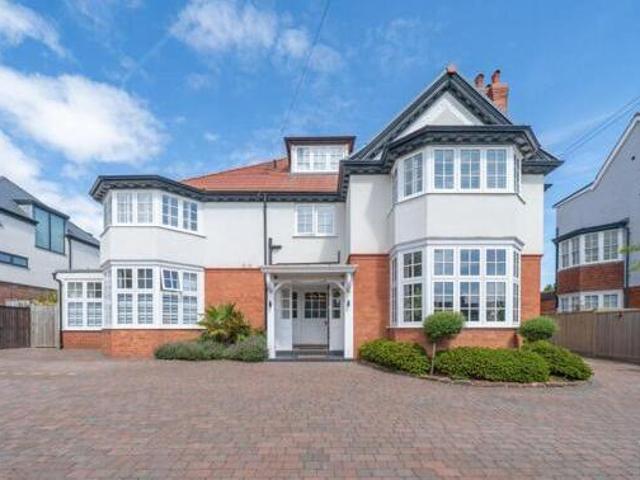 Lingdale Road, West Kirby, 2 Bedroom Flat