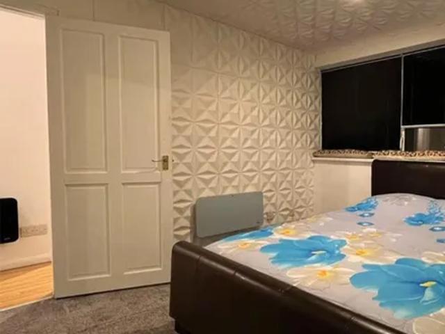 Lingfield Court, Sandwell, B43 5BL, United Kingdom | 2 bed apartment for rent #113706798 | Rentberry