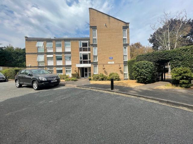 Lingfield Close, Bush Hill Park EN1, 1 bed flat to rent, £1,500 pcm | PrimeLocation