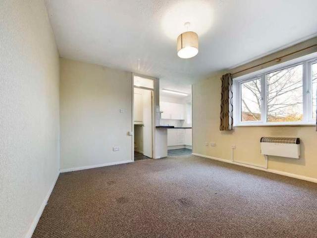 Lingfield Walk, Hereford, HR4