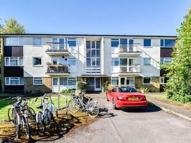 Lingholme Close, Cambridge, 3 Bedroom Apartment