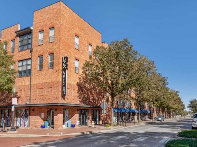 Link at Plano 2 Bedroom Apartment for Rent at 1045 15th Place, Plano, TX 75074 Downtown Plano