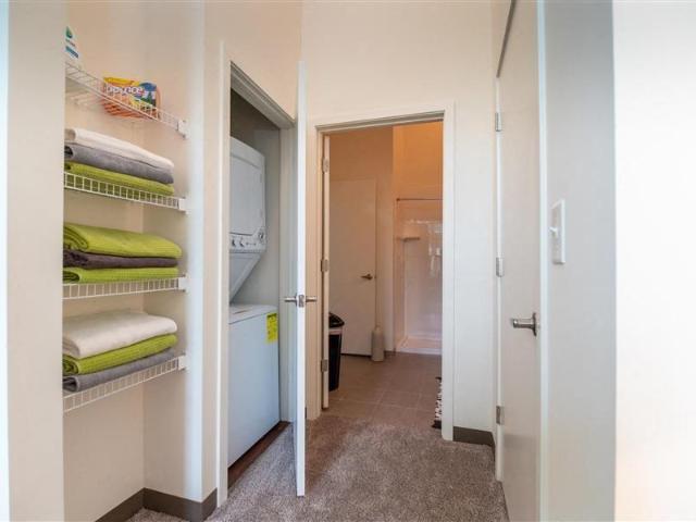 Link Apartments® Canvas 1 Bedroom Apartment for Rent at 301 Memorial Dr Se, Atlanta, GA 30312 Grant Park