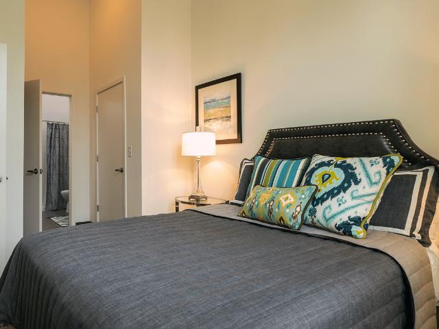 Link Apartments® Canvas 2 Bedroom Apartment for Rent at 301 Memorial Dr Se, Atlanta, GA 30312 Grant Park